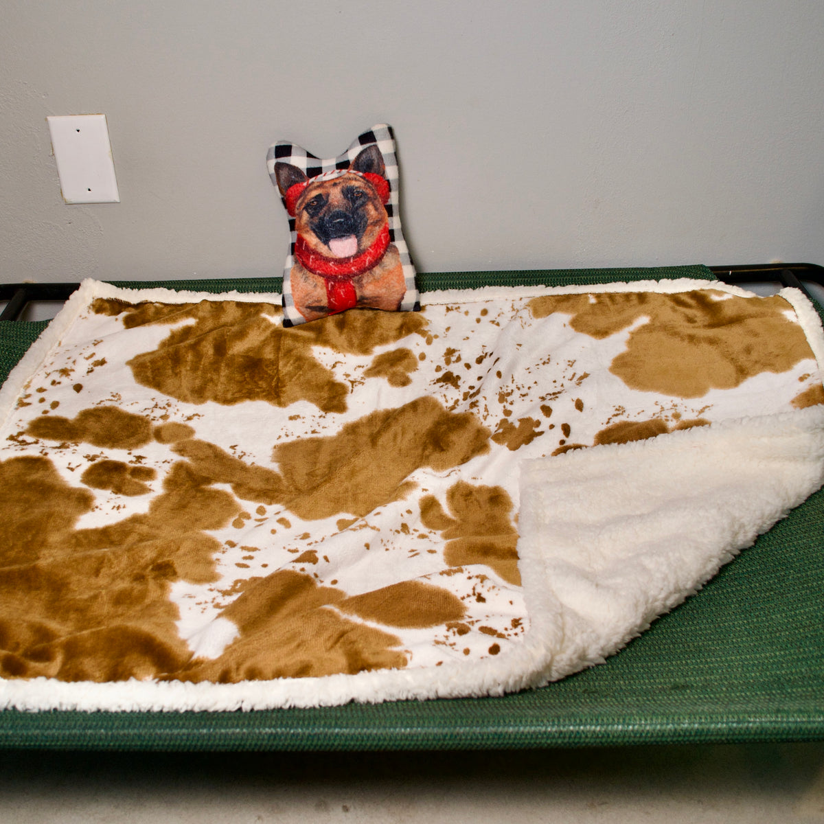 Cow Print Dog Blanket – Howdy's Western Wear